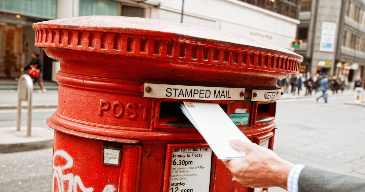 Christmas Post: These Are The Last Dates To Send Your Cards | HuffPost ...