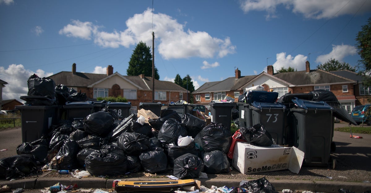 Birmingham’s Binmen Dispute Rages, Threatening Christmas Rubbish Chaos ...