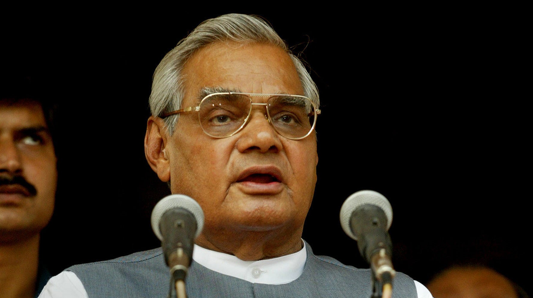 PM Modi Launches Rs 100 Coin In Memory Of Atal Bihari Vajpayee ...