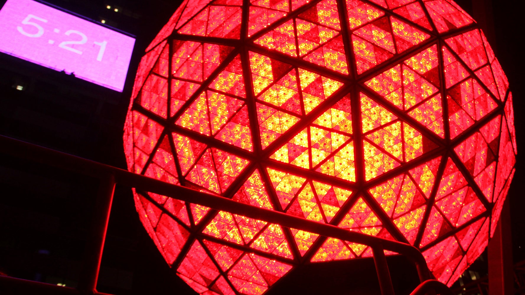 Journalists Will Press The Times Square Ball Drop Button On New Year's ...