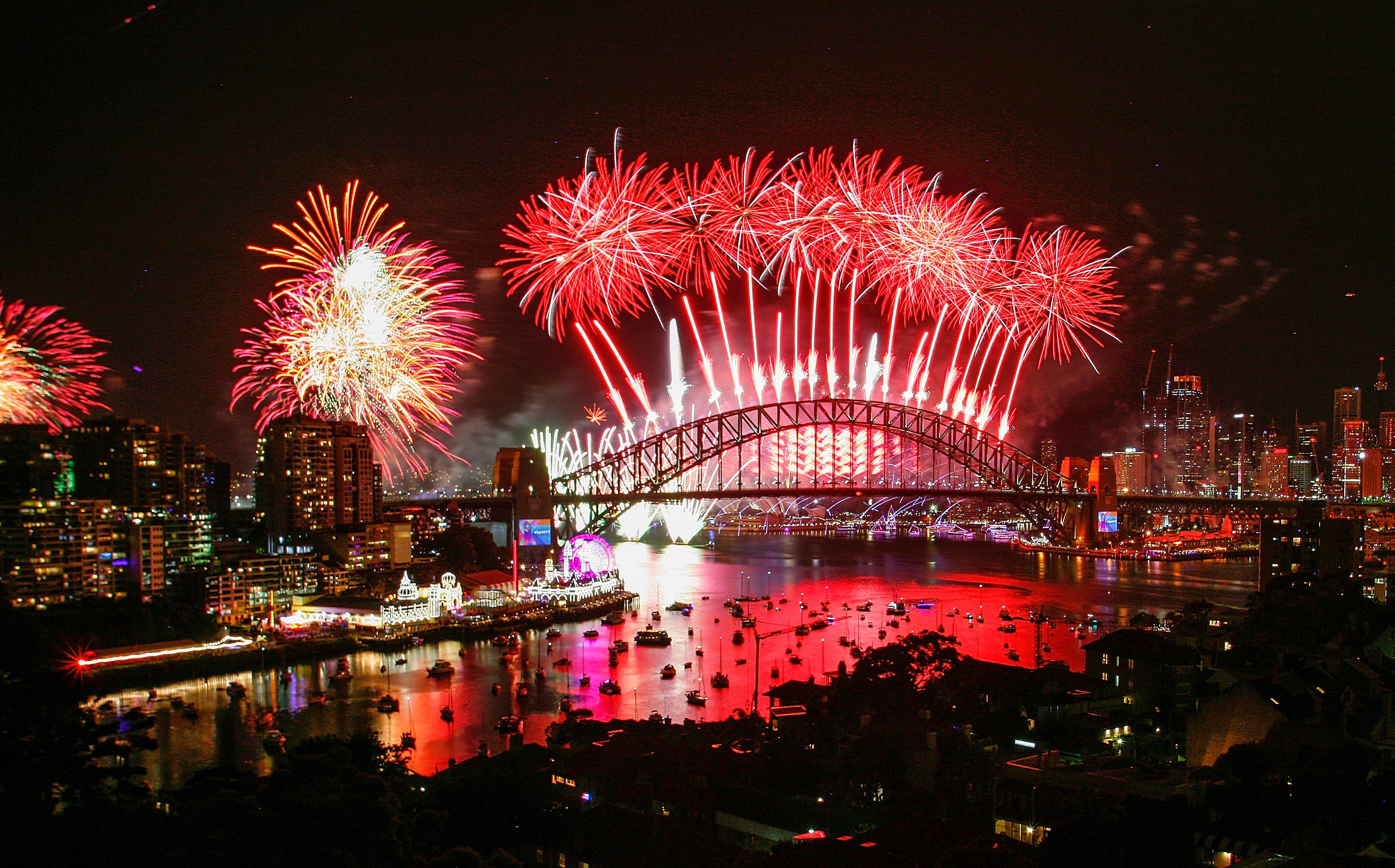 Watch Countries Around The World Celebrate New Year s Eve 2018 HuffPost Watch Countries Around The World Celebrate New Year s Eve 2018 HuffPost