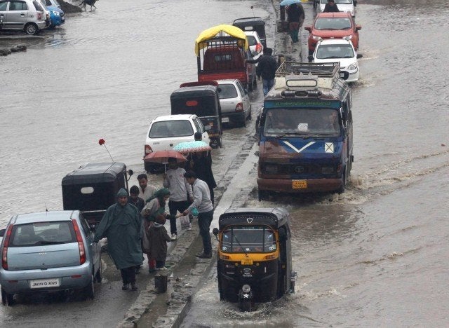 Kashmir Floods 16 Feared Dead As Landslide Buries Two Houses In The