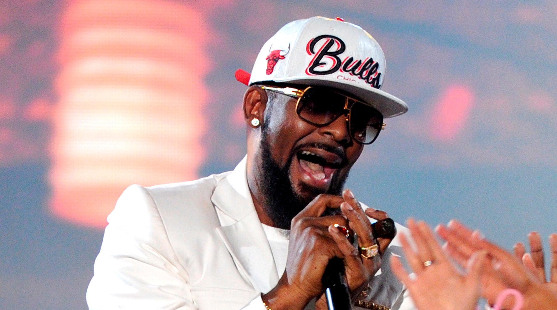 Sony Reportedly Drops R. Kelly As Former Epic Records Intern Alleges ...