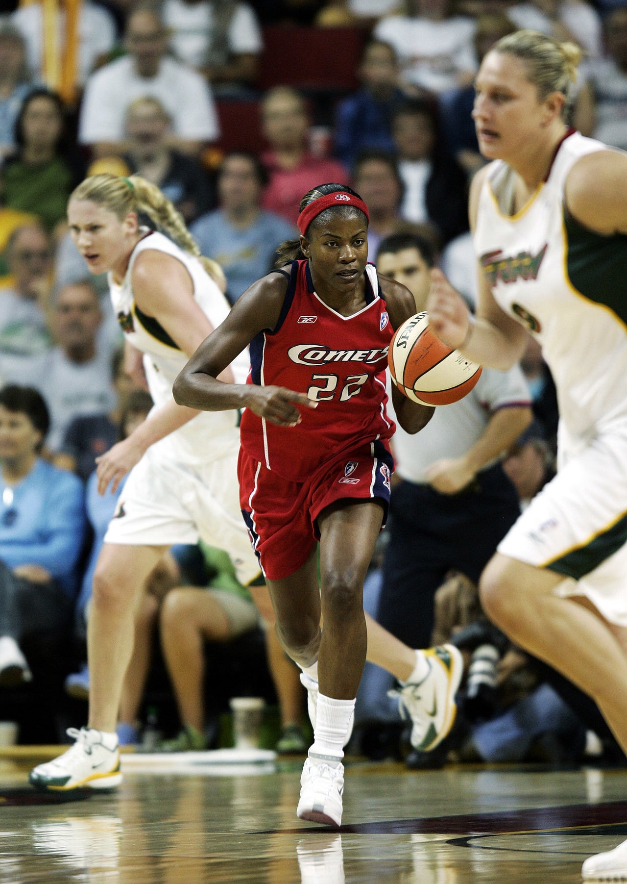 7 Basketball Players — And 1 Team — Who Changed The Sport Forever ...