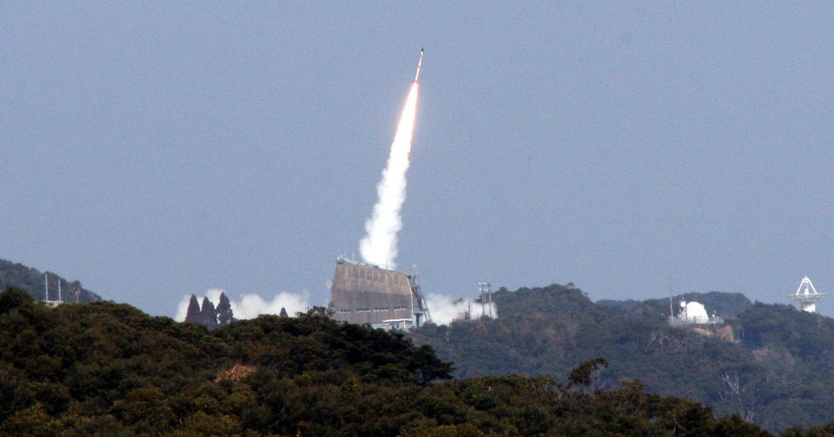 「SS-520」5号機、打ち上げ成功。1年ぶりのリベンジ、世界最小の衛星ロケットに【写真・動画】 | ハフポスト NEWS