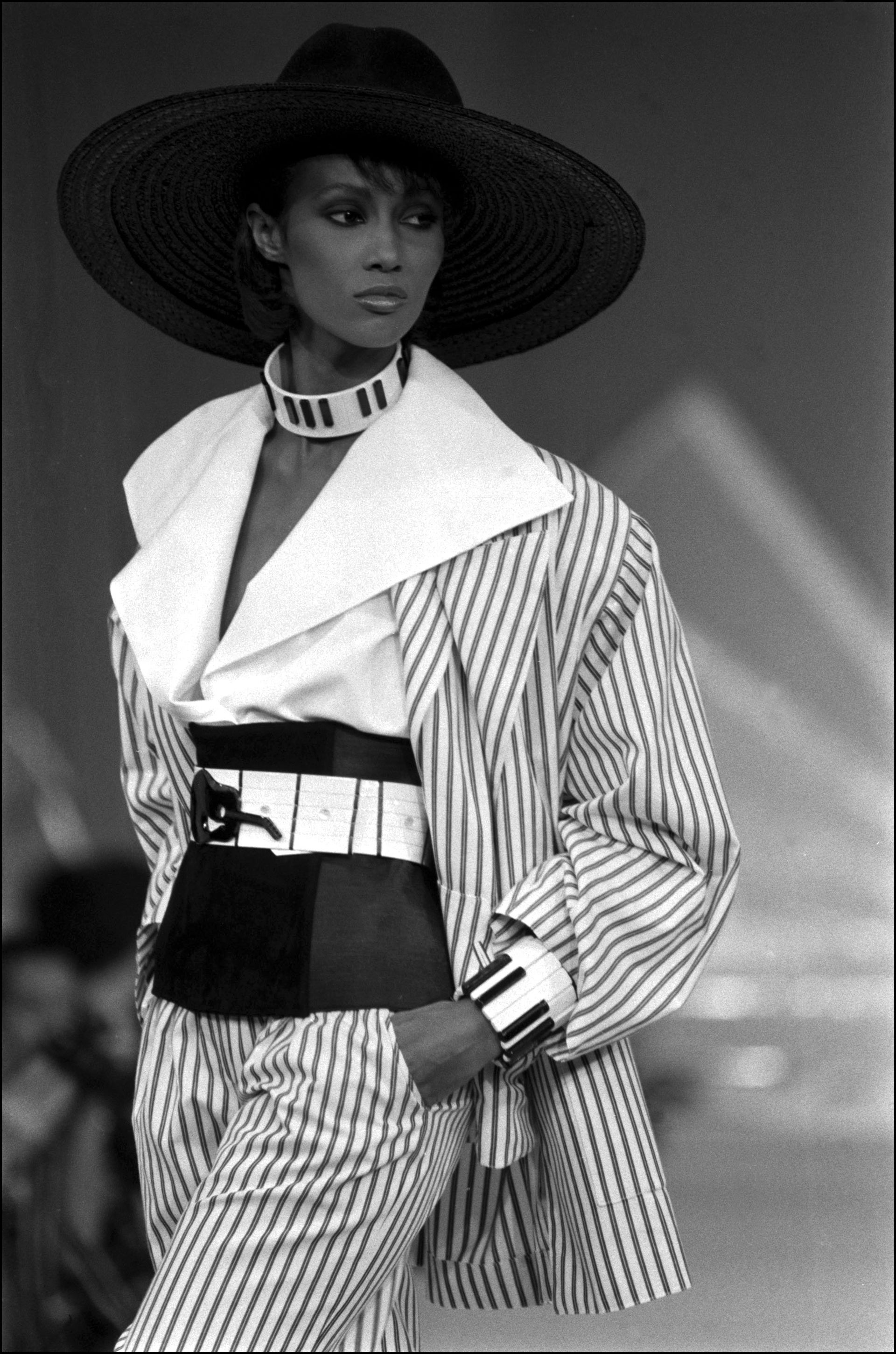 A Look Back At Designer Karl Lagerfeld's Iconic Fashion Career In ...