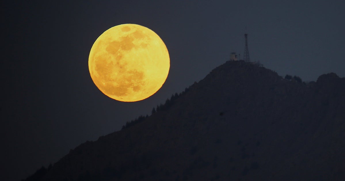 February's Supermoon Is The Brightest And Biggest Of The Year ...