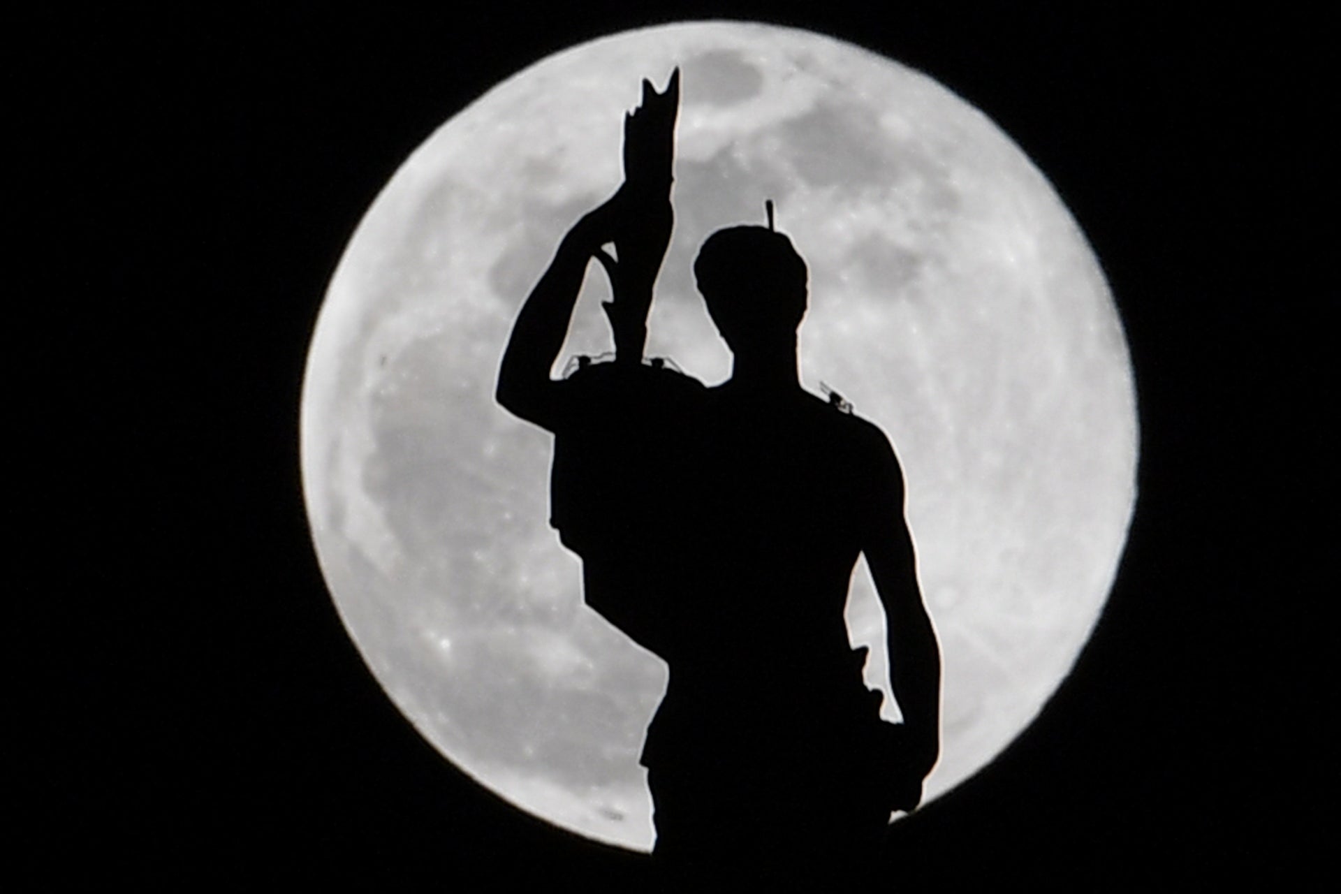 These Photos Capture February’s Sensational Supermoon In All Its ...
