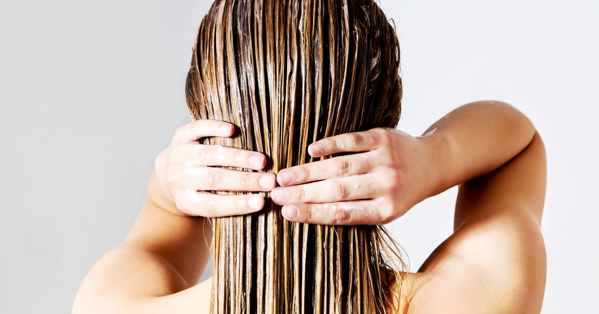 The Best Way To Use Hair Oil, According To Experts | HuffPost Life