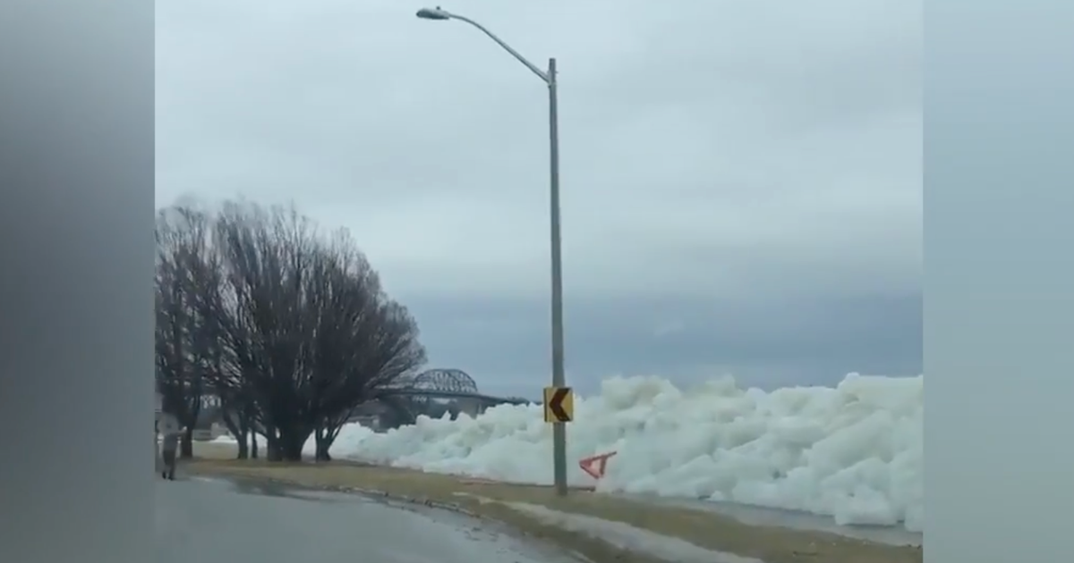 Howling Winds Force Jagged ‘Ice Wave’ Onto Canadian Shore | HuffPost UK ...