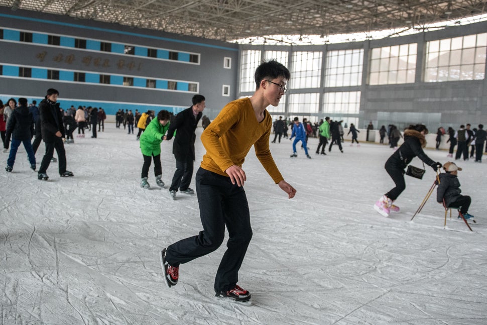 19 Photos That Show A Rare Glimpse Of North Korea Daily Life | HuffPost