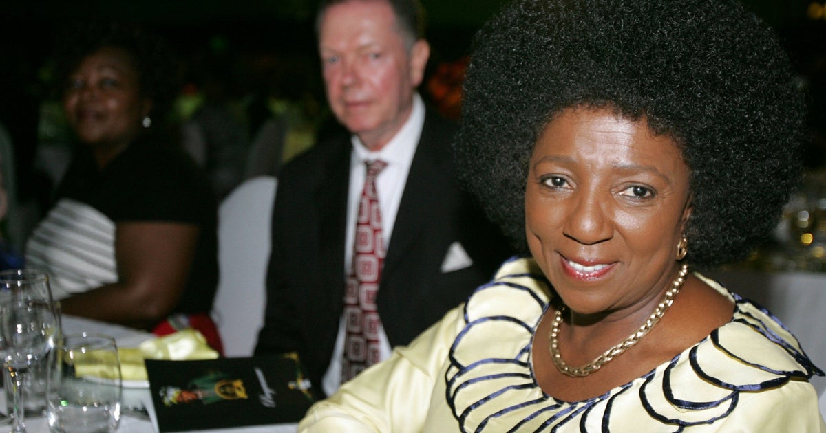 Here's Why Everyone's Talking About That Marah Louw And Shona Ferguson ...