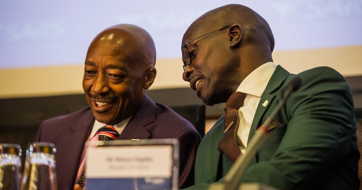 Tom Moyane And The Disemboweling Of SARS | HuffPost UK News