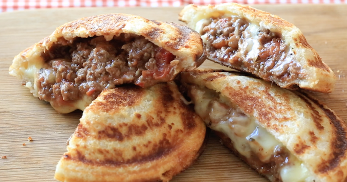 Mouthwatering Cheesy Ostrich Mince Jaffles | HuffPost UK News