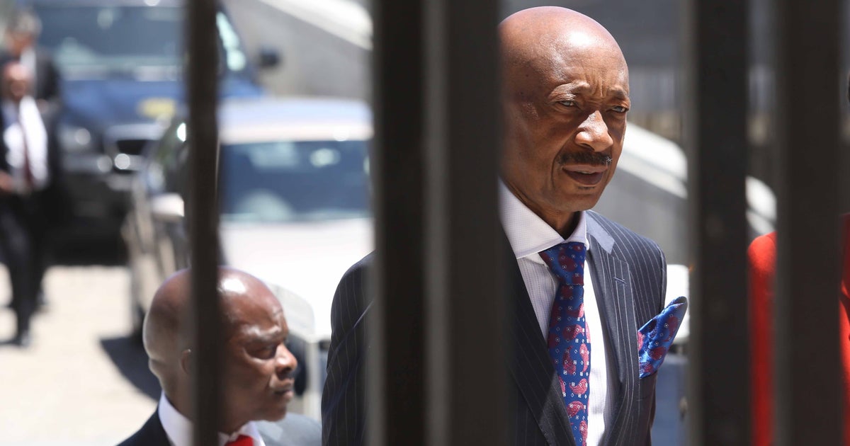 Tom Moyane To Make Surprise Appearance At Nugent Commission | HuffPost ...