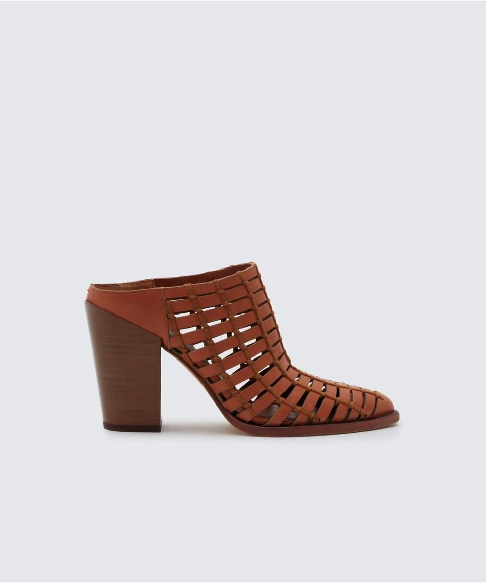 18 Must-Have Pointed-Toe Mules To Slip Into This Spring | HuffPost Life