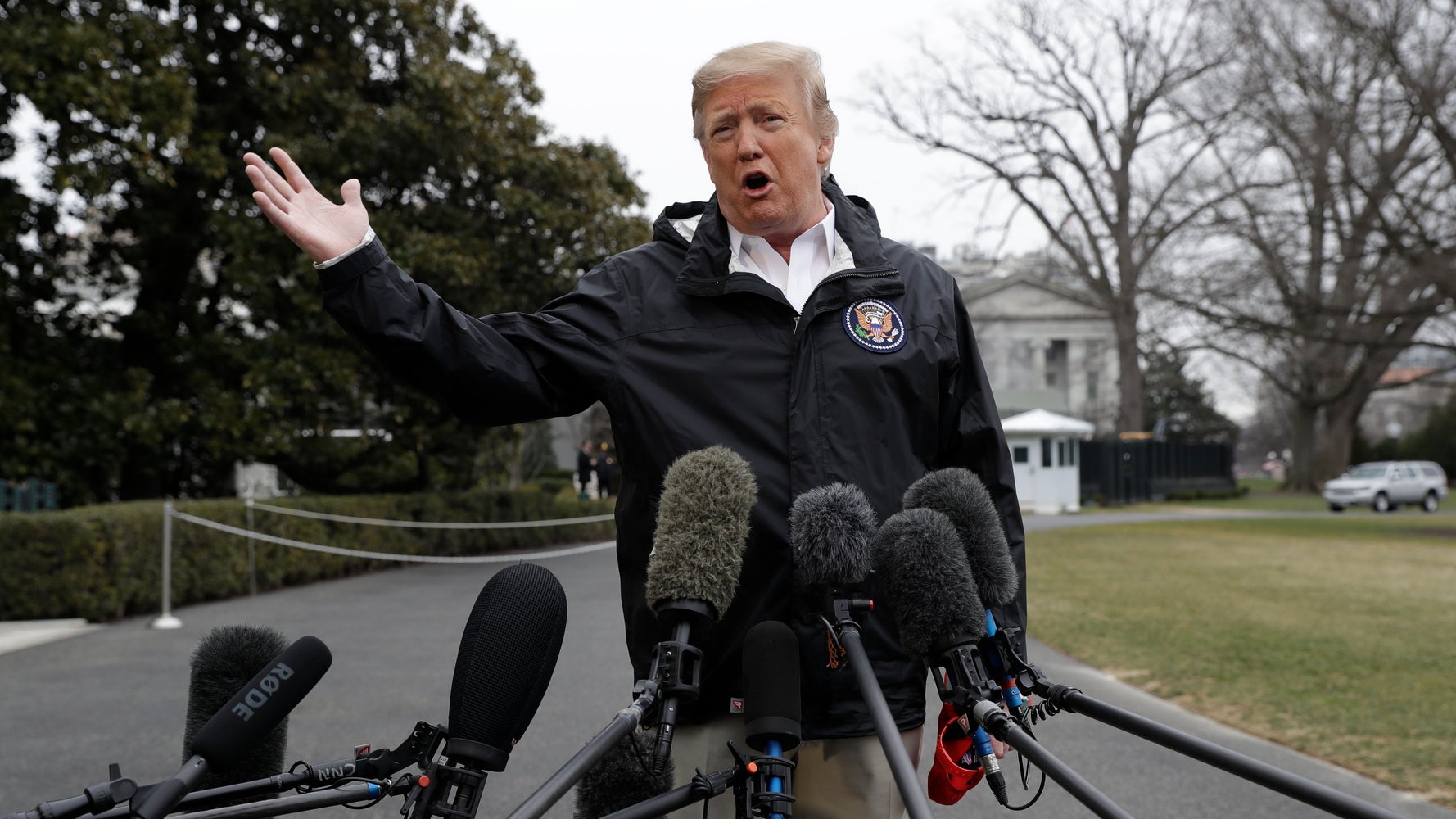 Trump Now Admits He Actually Did Call Tim Cook 'Tim Apple' | HuffPost ...