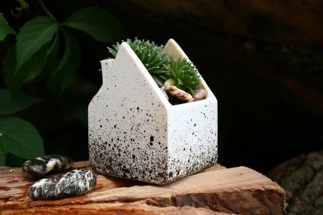 11 Tiny Planters On Etsy For All Your Plant Babies | HuffPost UK