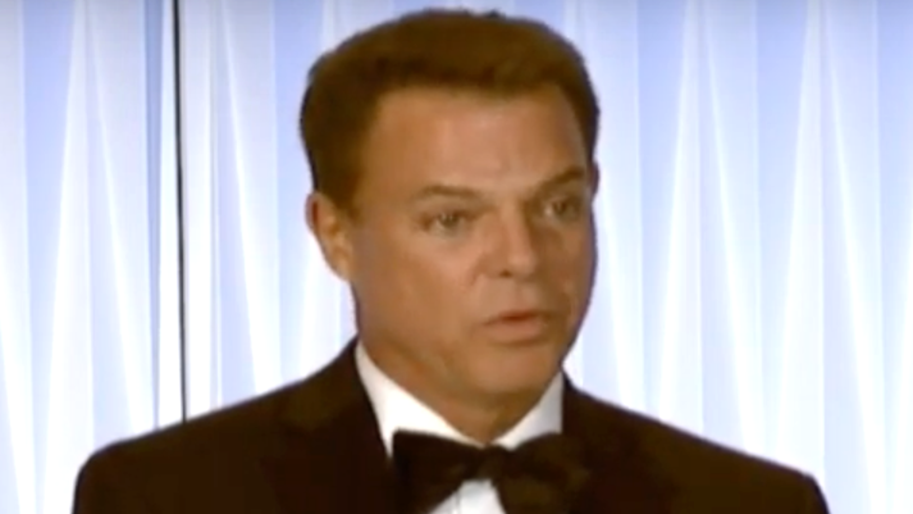 Shep Smith Appears To Shade Fox News Colleagues In Award Acceptance ...