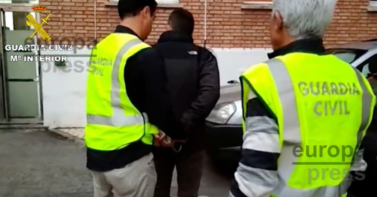 Detenido Un Profesor En Málaga Por Abusar Sexualmente De Su Alumna