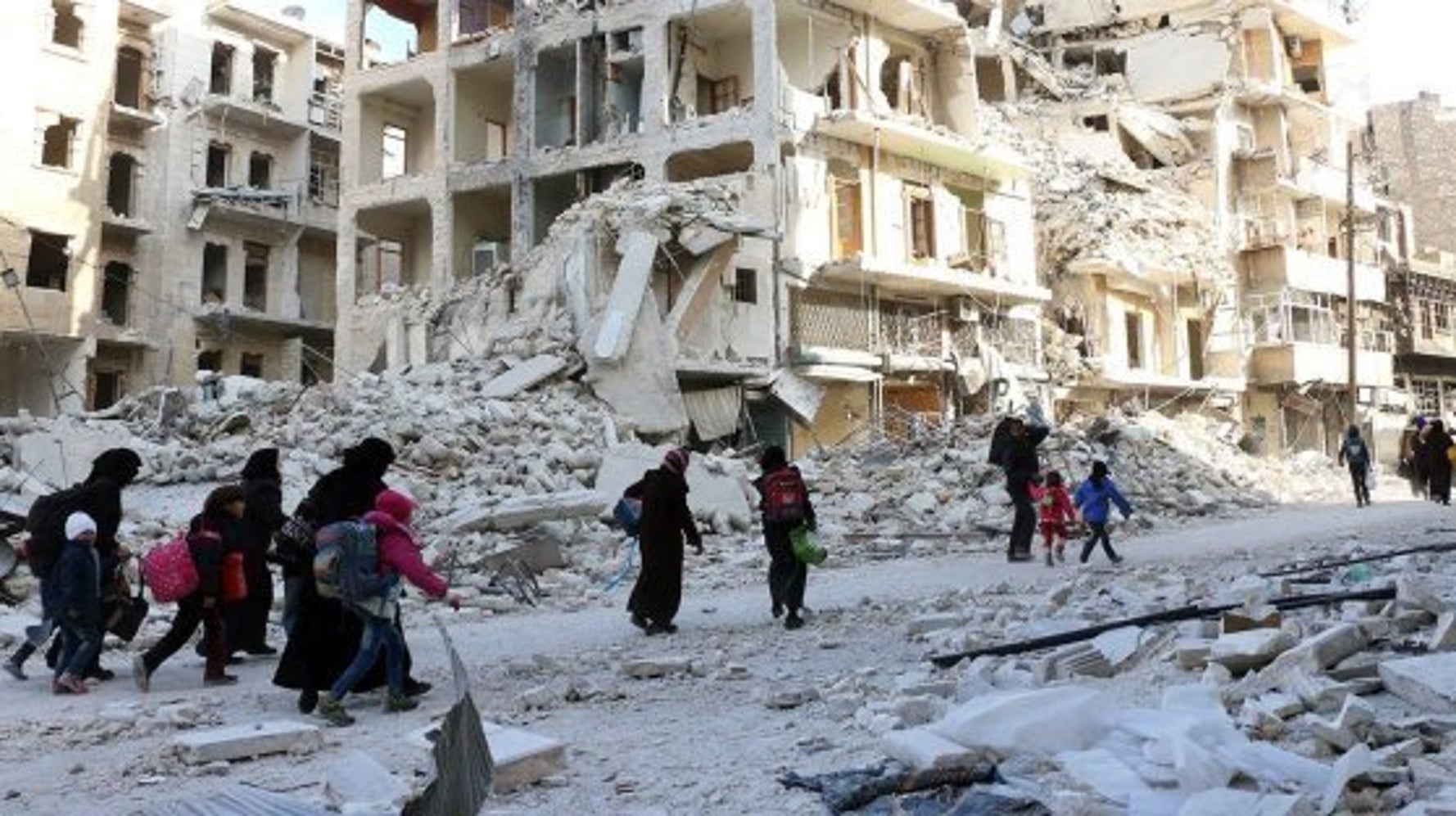Siria detiene los bombardeos sobre Alepo, pero siguen los disparos | El ...