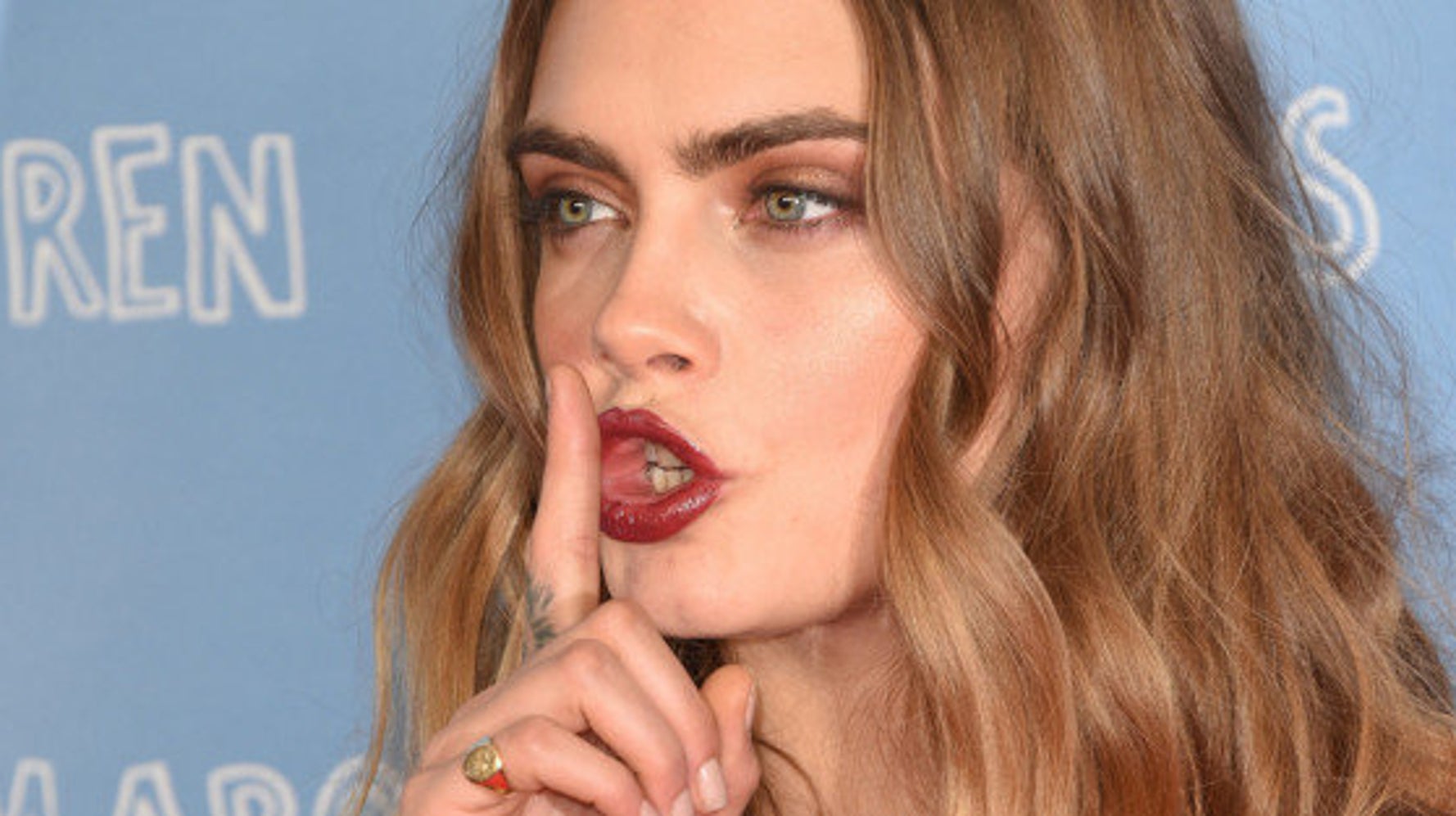 Cara Delevingne se desnuda para 'Esquire' | El HuffPost Tendencias