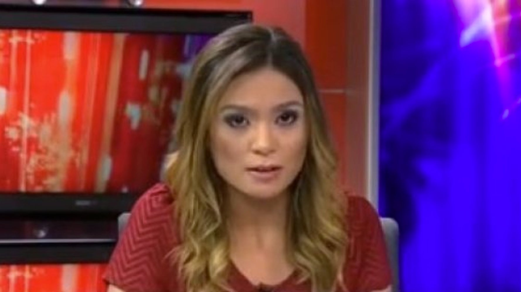 Liz Wahl, presentadora de Russia Today, dimite en directo como protesta ...