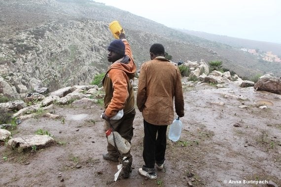 Atrapados en Marruecos: sobrevivir a las políticas migratorias | El HuffPost Noticias