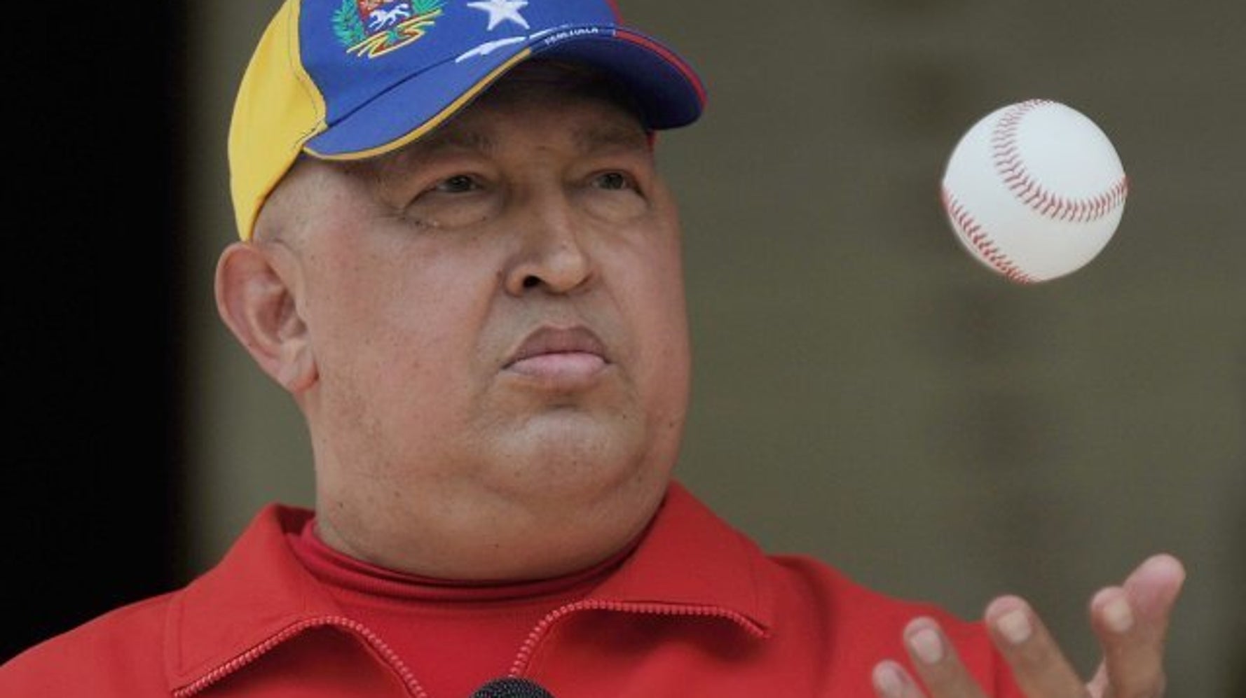 Hugo Chávez viaja otra vez a Cuba para tratarse contra el cáncer | El ...
