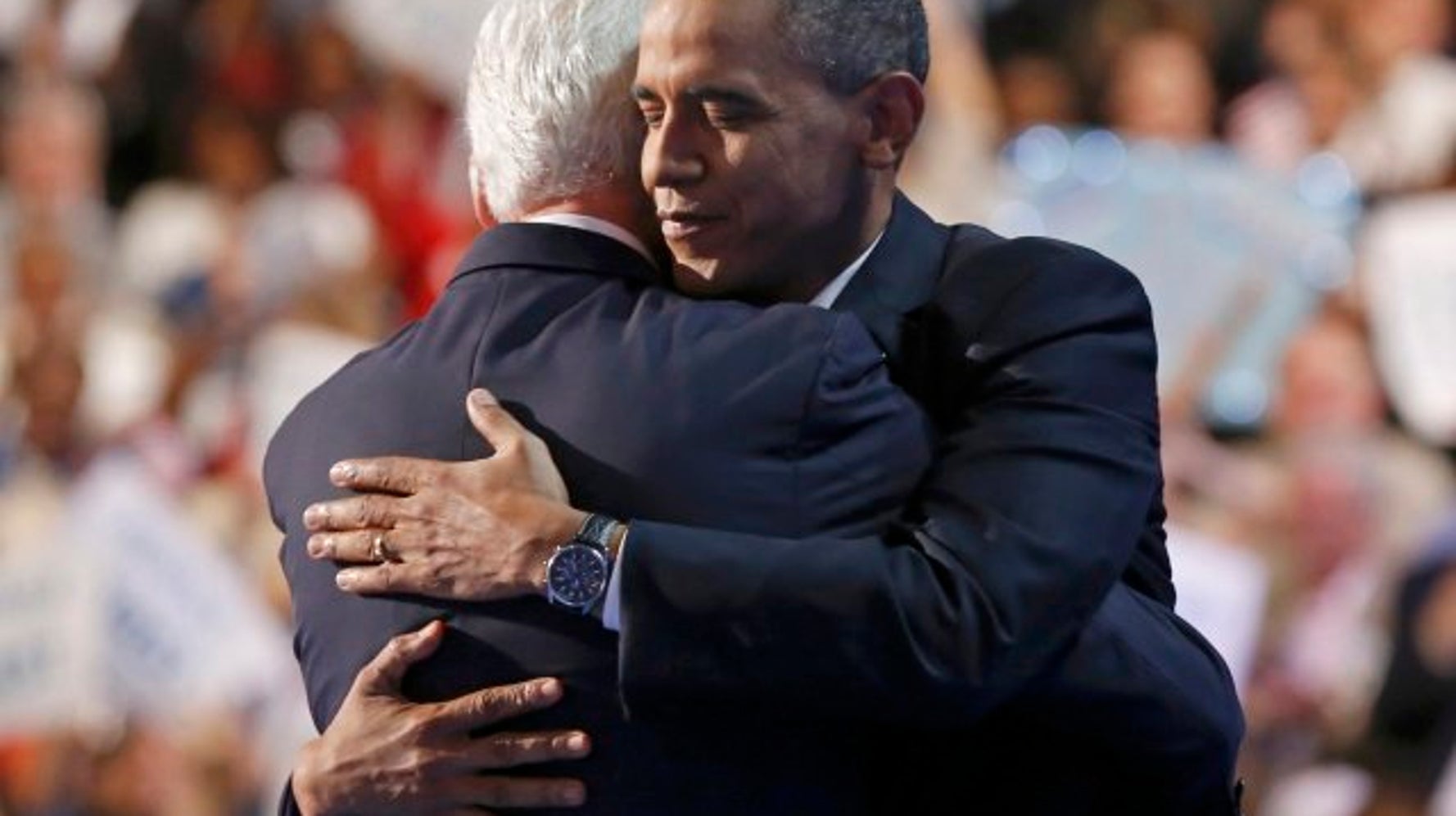 Bill Clinton hace las paces con Obama y le presta su popularidad a la ...