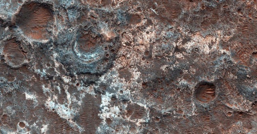Nuevas fotos de la NASA demuestran áreas de colores en Marte | El ...