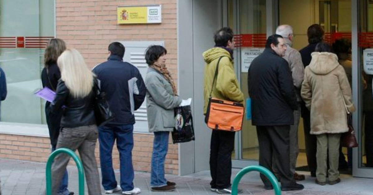 El Paro Baja En 295 600 Personas Y La Ocupación Registra Su Mayor Alza
