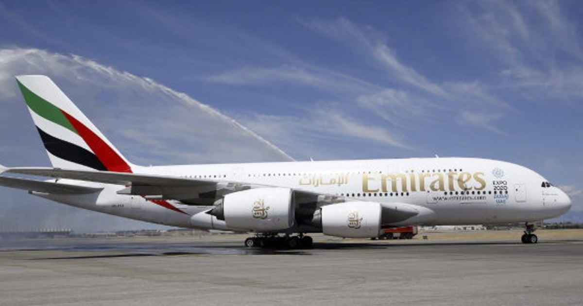 Llega A Madrid El Avión Comercial Más Grande Del Mundo El A380 El Huffpost