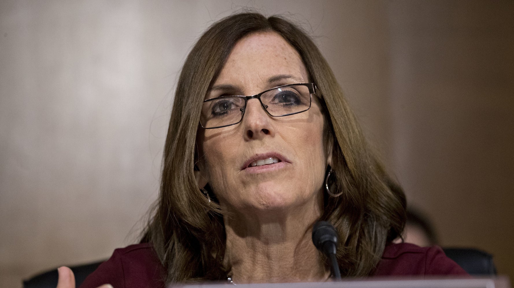Senator Martha McSally Praises John McCain But Doesn't Rebuke Trump For ...