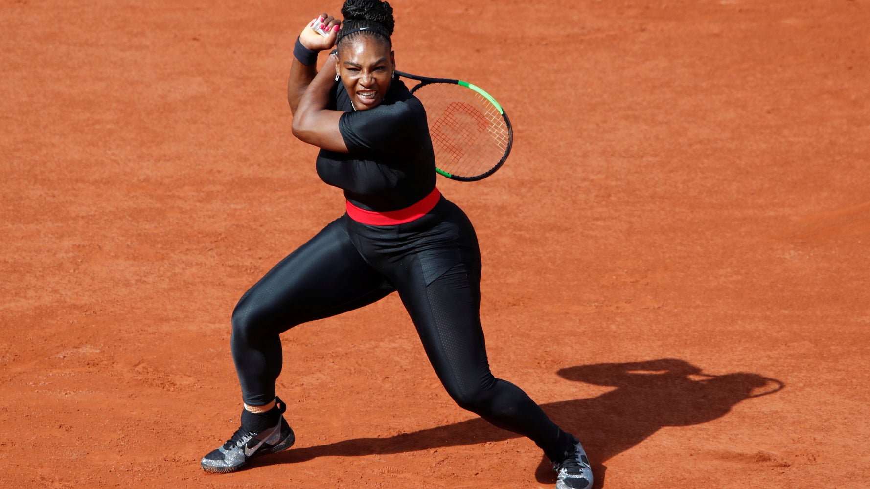 Roland Garros Serena Williams A Fait Son Retour Dans Une Tenue De