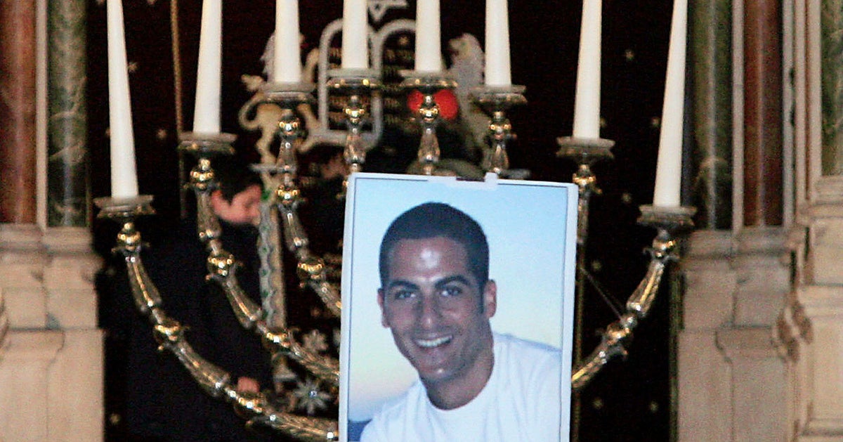 Plus de 10 ans après sa mort, on continue d'insulter la mémoire d'Ilan ...