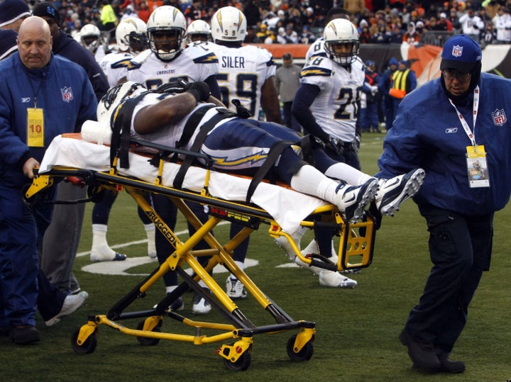 Mike Tolbert Injury: Chargers RB Carted Off On Stretcher After Hit ...