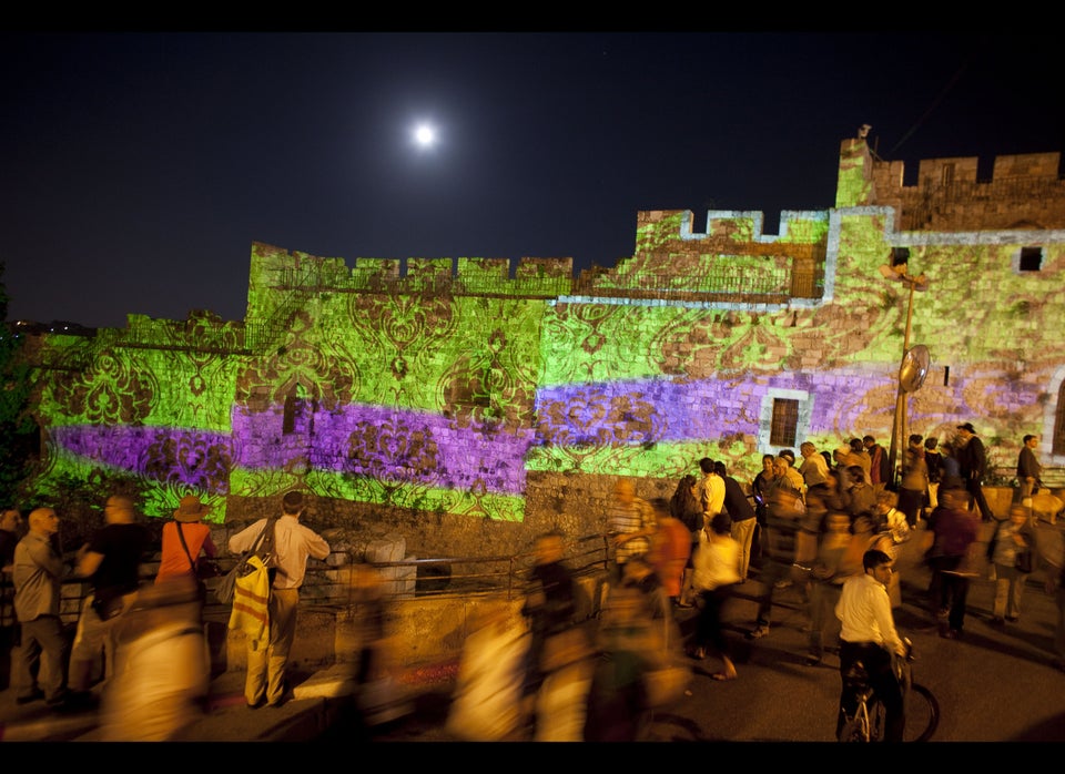 Jerusalem Festival Of Lights 2011: Contested Old City Becomes Stunning ...