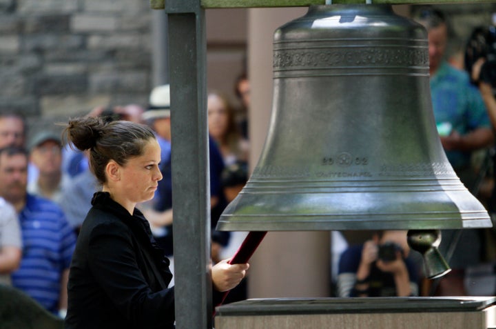 St. Paul's Chapel's 'Bell Of Hope' Honors Norway Massacre Victims ...