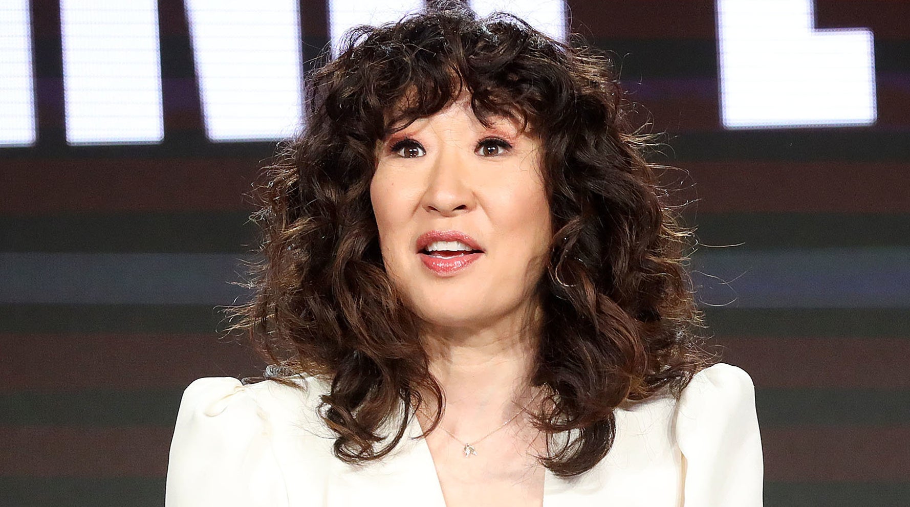 Sandra Oh's Adorable 'Saturday Night Live' Teaser Is So Sandra Oh ...