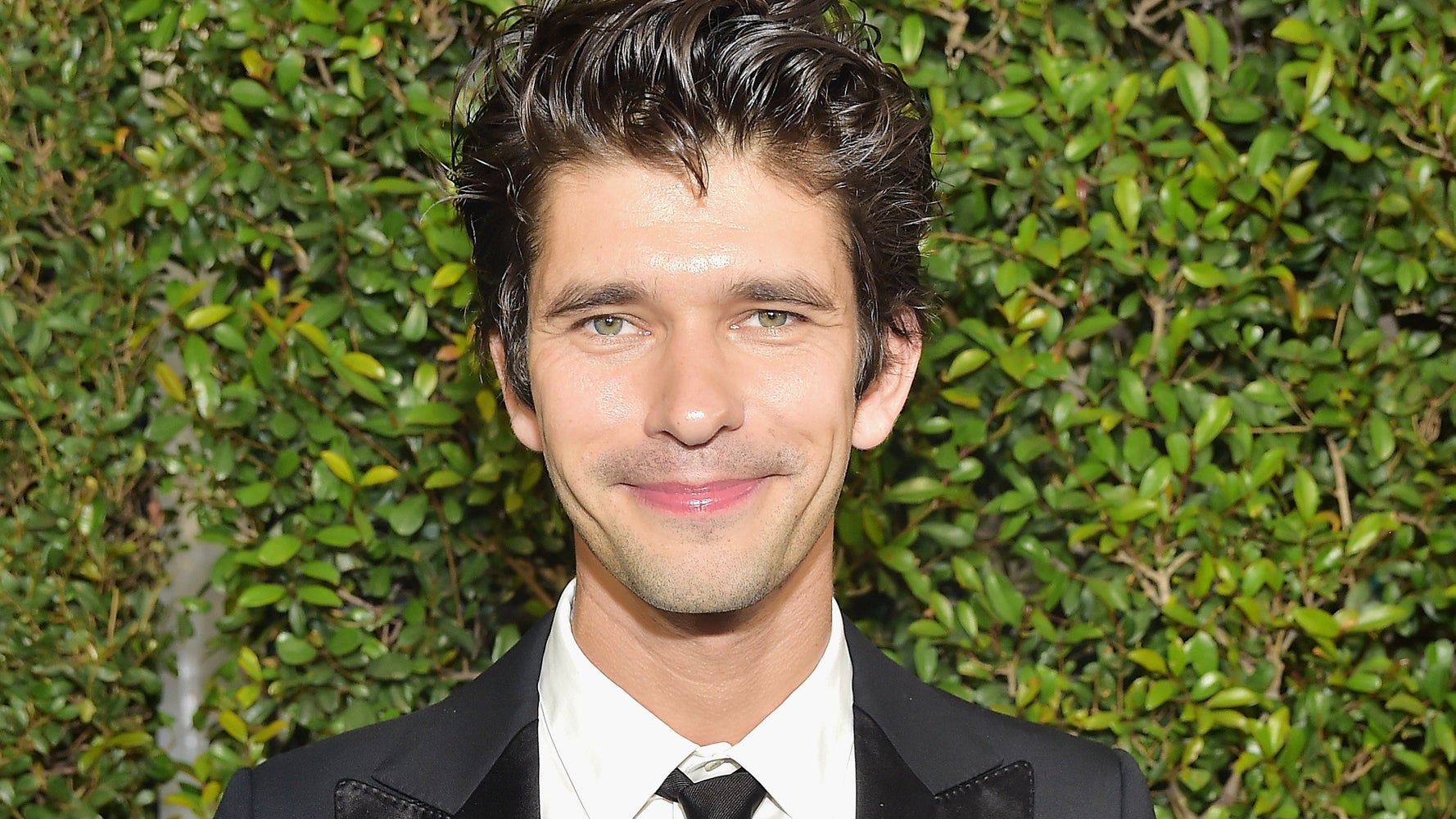 Ben Whishaw Most People Are On A Spectrum Of Sexuality Huffpost