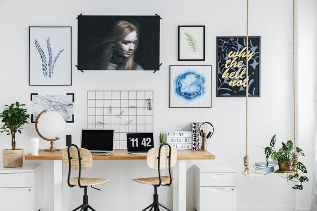 How To Create A Gallery Wall - Interior Designers Share Their Top Tips ...