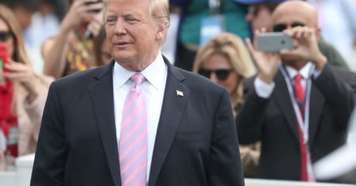 Twitter Users Stand Up To Trump After He Demands Journalists Kneel, Beg ...