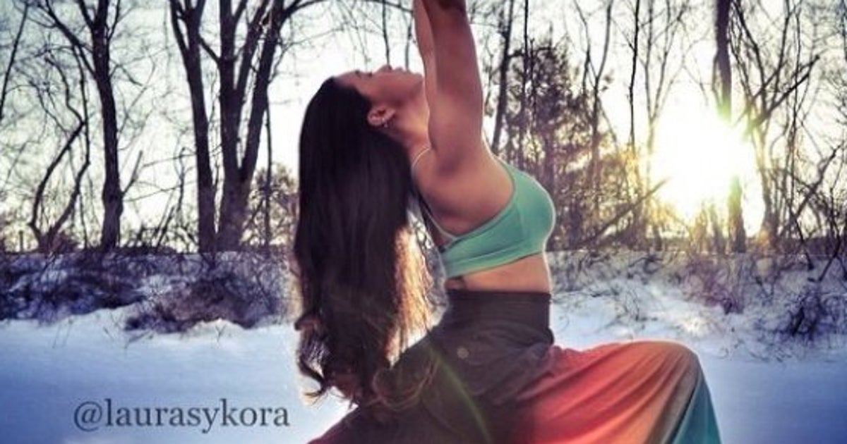 Laura Sykora, lo yoga che impazza sul web: outdoor e indoor, 21 ...