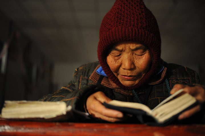 China Holds Secret Meetings With Underground Church | HuffPost The ...