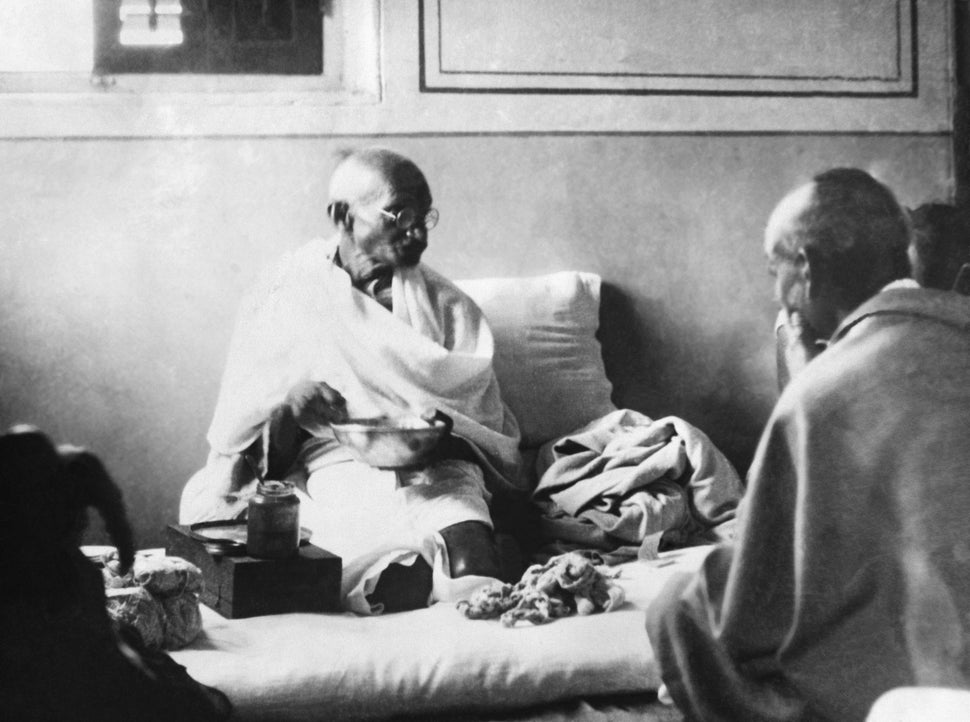 10 Iconic Photos That Show Why Gandhi Was Called The Great Soul | HuffPost