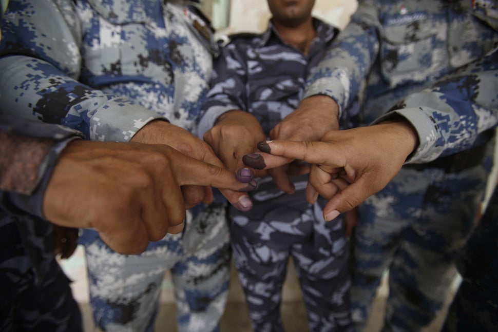 Iraq Election 2014: Voters Brave Threats And Head To The Polls (PHOTOS ...