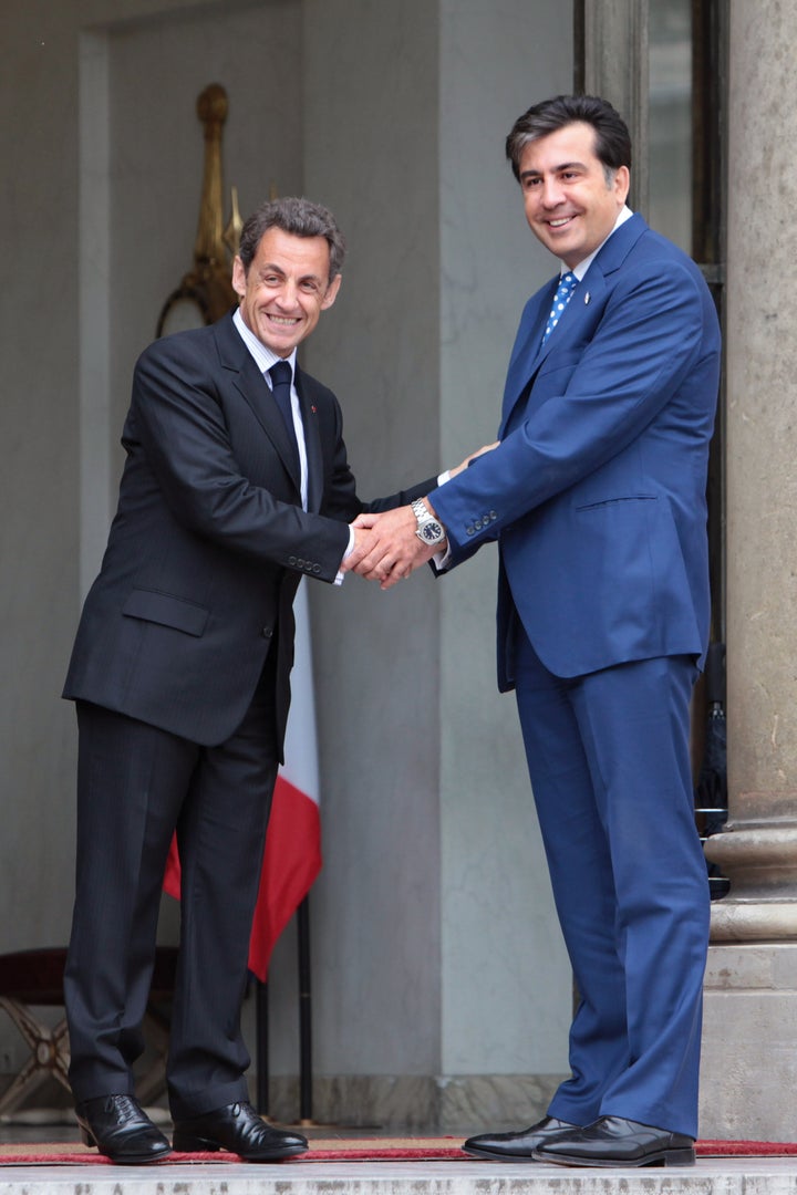 Sarkozy Reportedly Bans Tall Bodyguards | HuffPost The World Post