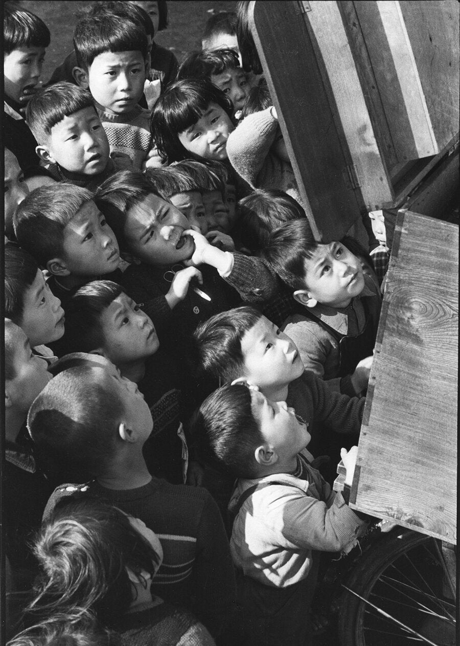 These Photos Show Japan's Incredible Metamorphosis After World War II ...