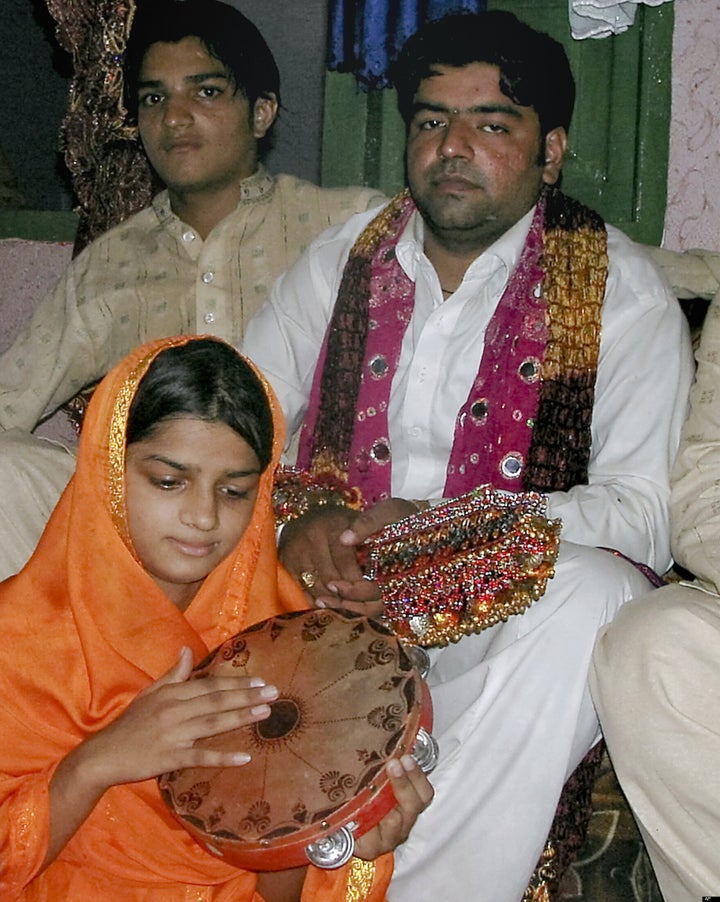 Pakistan Man Plans To Marry Two Women In 24 Hours | HuffPost The World Post